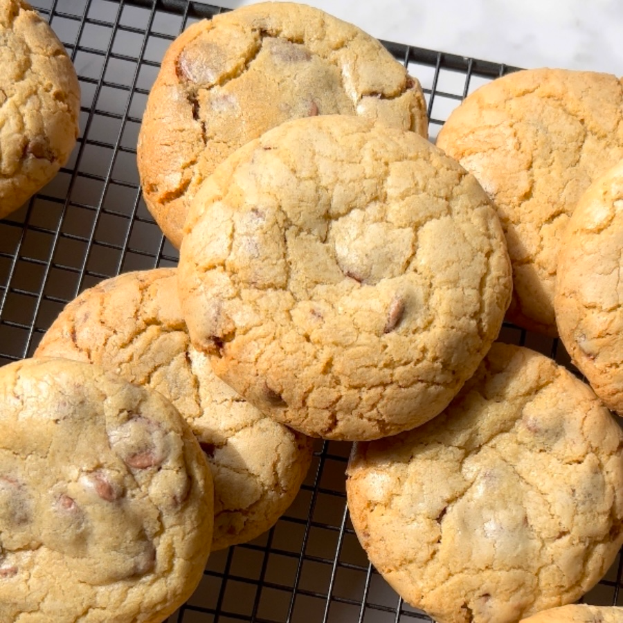 Chocolate Chip Cookies | Amber Athletica